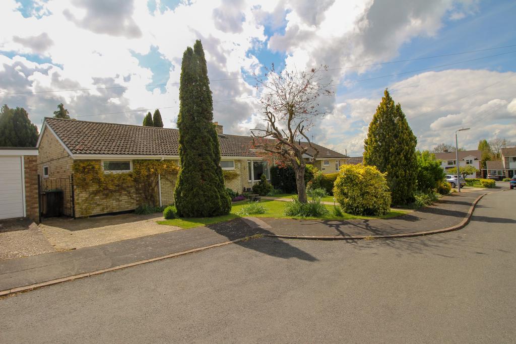 Pound Close Burwell 3 bed semi-detached bungalow - £350,000