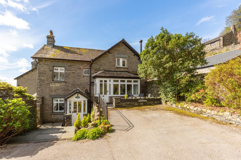 Applethwaite Cottage, 2 Birkhead... 2 bed cottage - £495,000