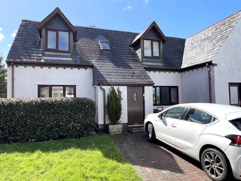 31 Primrose Close, Cowbridge, The... 3 bed semi-detached house - £319,950