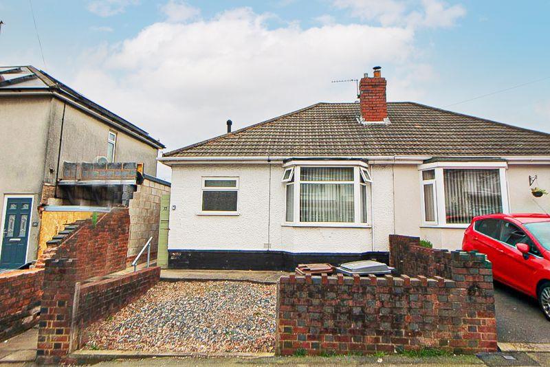Ward Grove, LANESFIELD, WV4 6PN 2 bed bungalow - £160,000