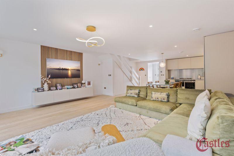 North Grove, N6 4 bed terraced house - £2,450,000