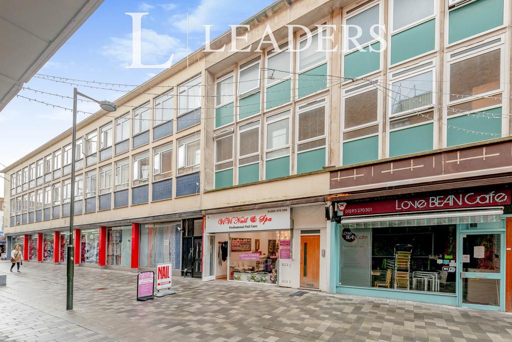 The Pavement, Crawley 1 bed apartment - £1,100 pcm (£254 pw)