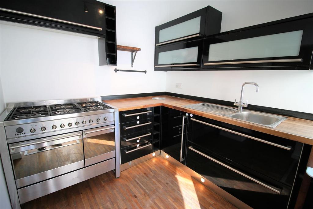 Lune Street, Lancaster LA1 3 bed private hall - £520 pcm (£120 pw)