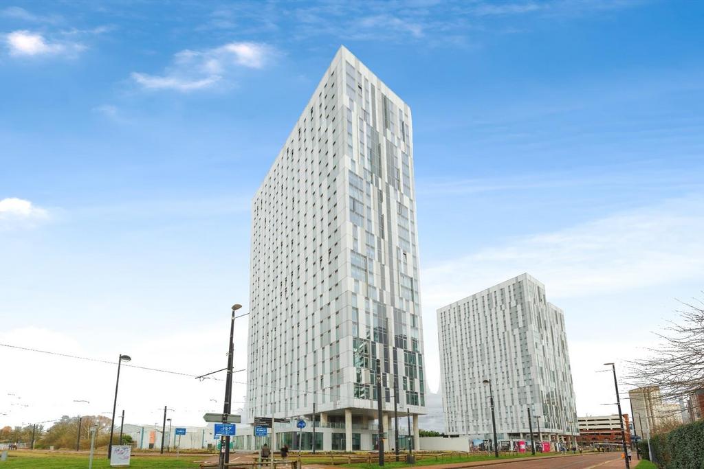 Michigan Point Tower D, 18 Michigan... 2 bed apartment - £250,000