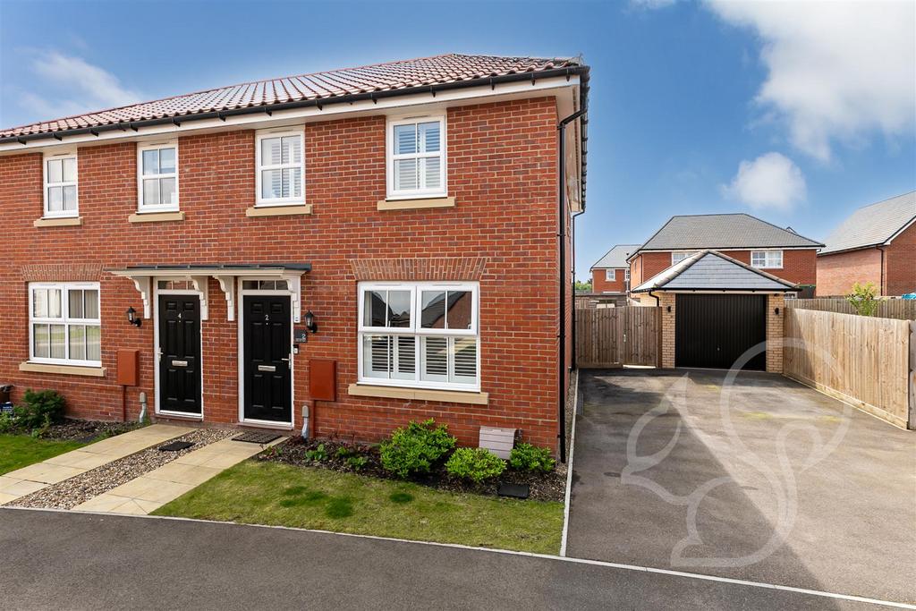 Melvin Way, Woolpit IP30 3 bed semi-detached house - £340,000