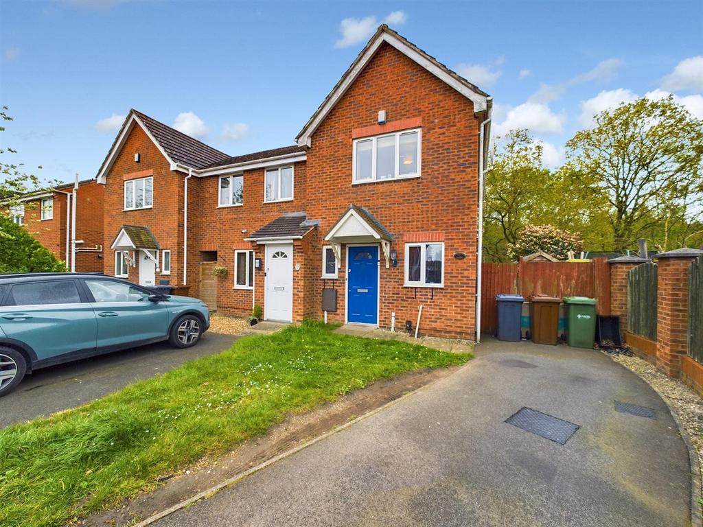 Wentworth Way, Lincoln, LN6 2 bed end of terrace house - £170,000