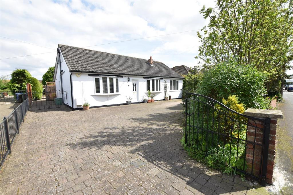 Peaks Avenue Grimsby Dn36 4 Bed Detached Bungalow For Sale £330 000