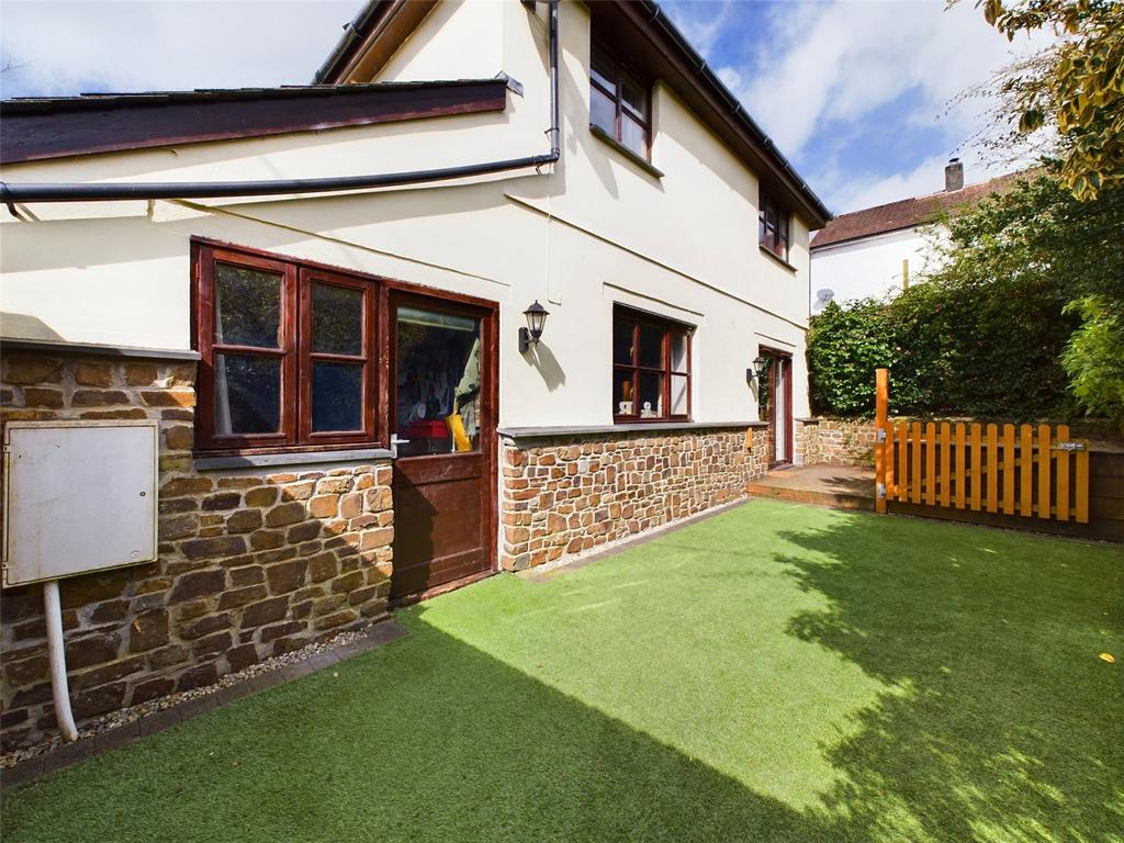 Launceston Cornwall Pl15 3 Bed Detached House For Sale £285 000