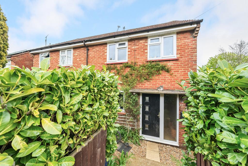Coopers Rise, Godalming, GU7 3 bed end of terrace house for sale - £375,000