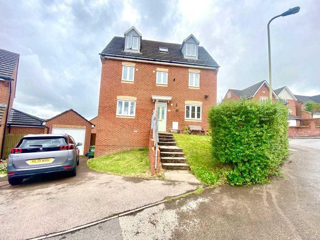 Porth CF39 5 bed detached house - £290,000