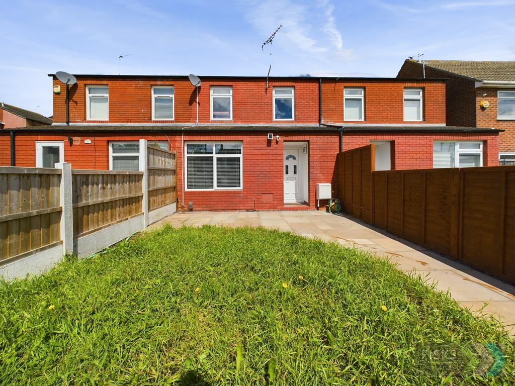 Gordon Road, Basildon, SS14 3 bed terraced house - £325,000