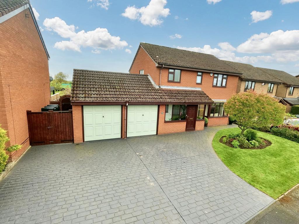 Nelson Crescent, Cotes Heath, ST21 4 bed detached house - £385,000