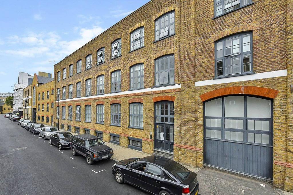 Dod Street, Limehouse, London, E14 2 bed flat - £400,000