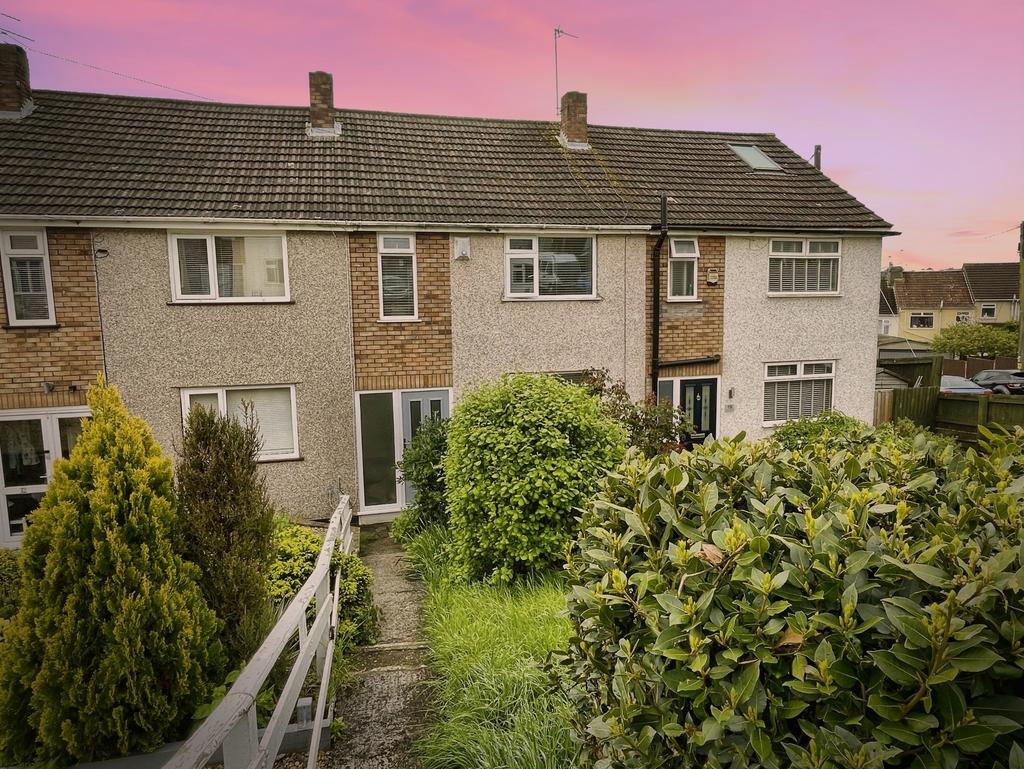 Blackthorn Walk, Bristol... 3 bed terraced house - £270,000