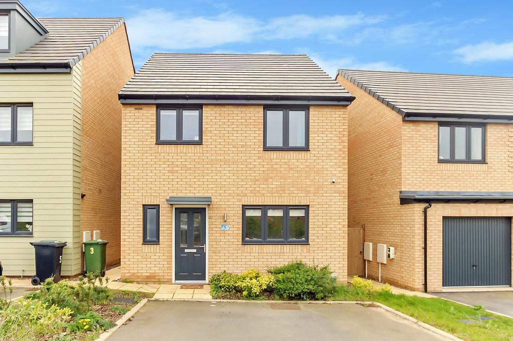 Larimar Road, Wellingborough NN8 3 bed detached house - £285,000