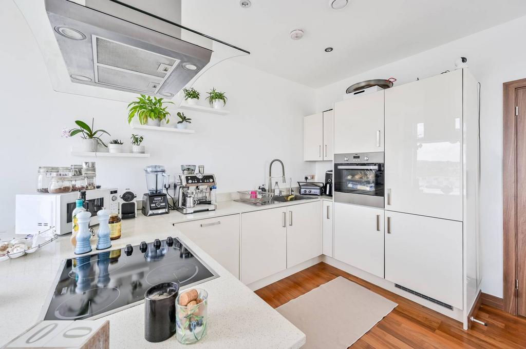Gooch House, East Greenwich, London... 2 bed flat for sale - £525,000