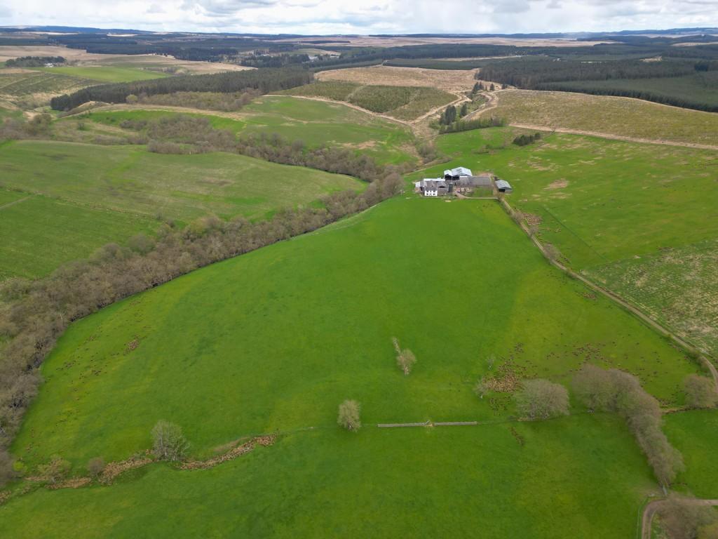 Snowden Close 4 bed farm house for sale - £695,000