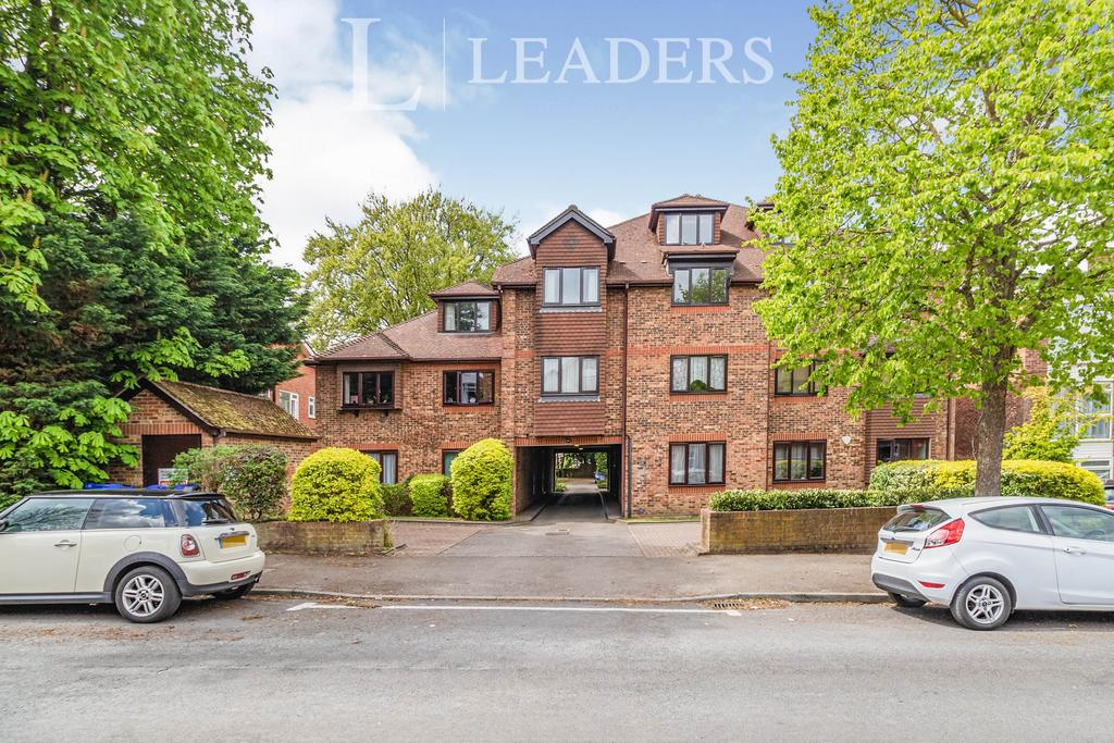 Balmoral Court, Sutton 1 bed apartment to rent - £1,250 pcm (£288 pw)