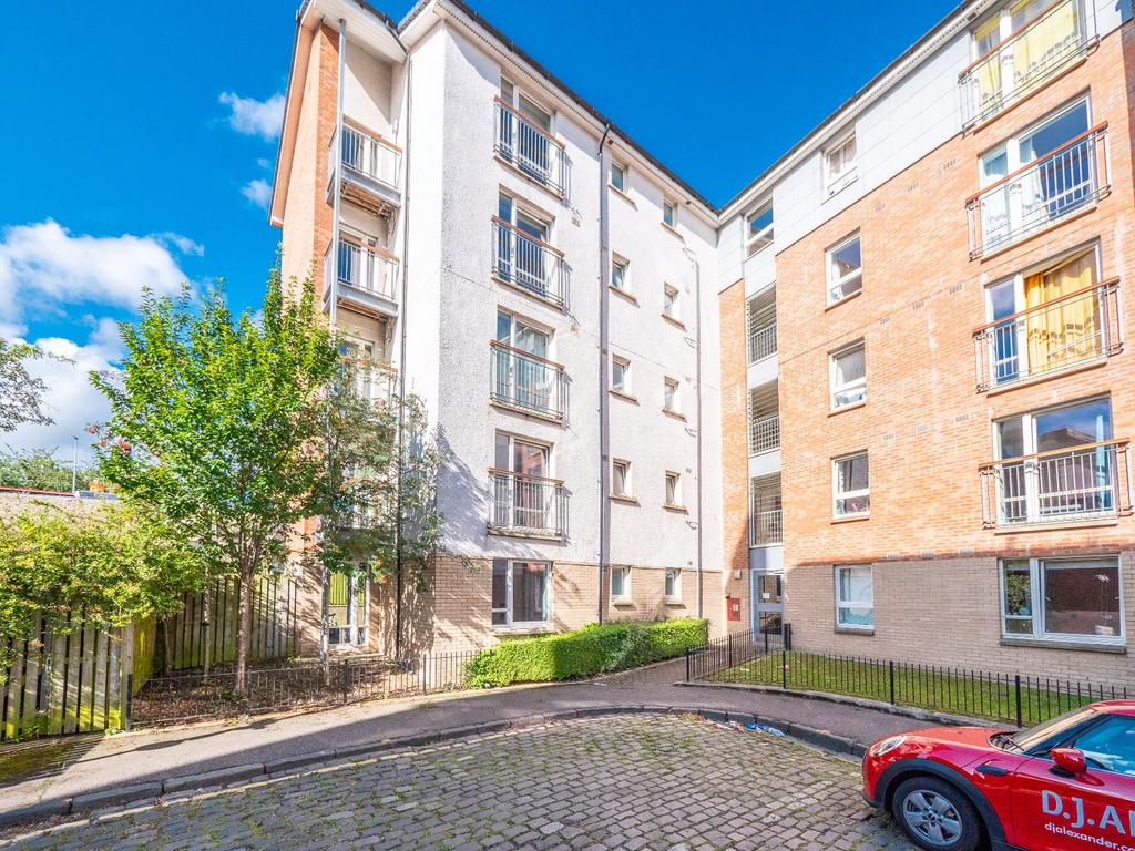 Duff Street, Edinburgh, EH11 2 bed flat - £1,195 pcm (£276 pw)