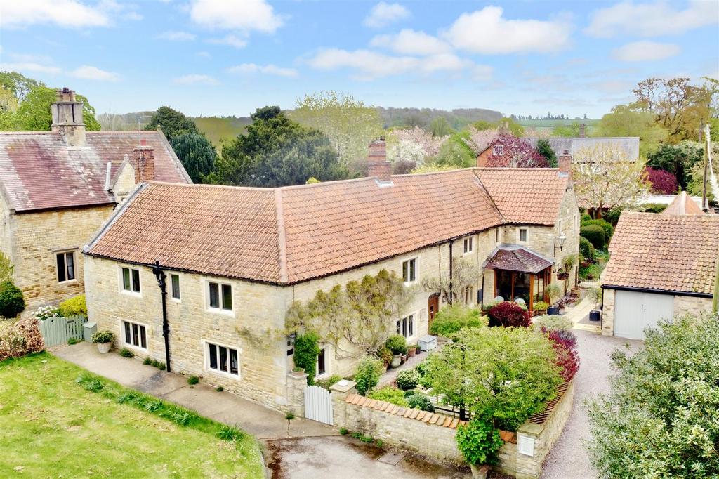 The Green, Fulbeck 3 bed house - £550,000