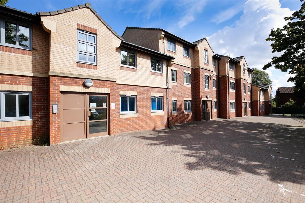 Monday Crescent, Newcastle Upon Tyne NE4 4 bed apartment - £1,950 pcm ...