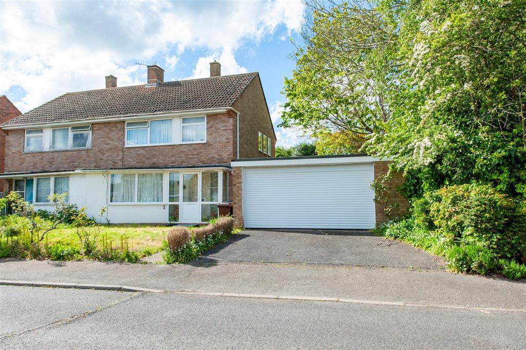 The Cherry Orchard, Hadlow, Tonbridge 3 bed semi-detached house - £450,000