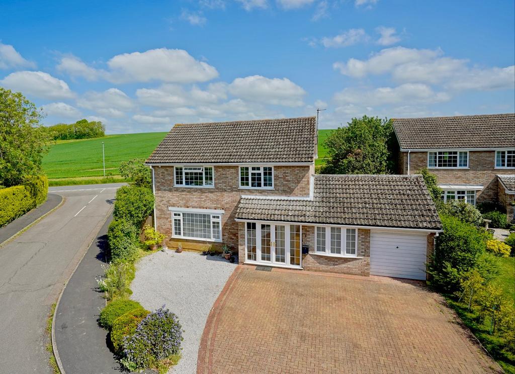 Aragon Place, Kimbolton, Huntingdon... 5 bed detached house for sale ...