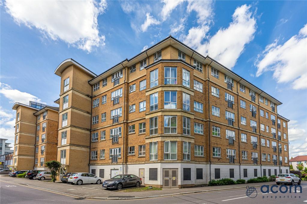 Geneva Court, London NW9 1 bed apartment - £285,000