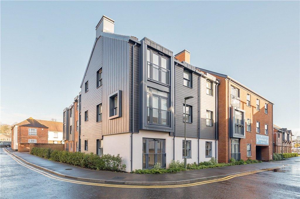 Woodlock Court, 2 Threadneedle Road... 2 bed apartment - £86,250