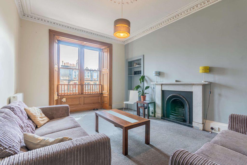 3013L – Marchmont Crescent... 3 bed flat to rent - £2,250 pcm (£519 pw)