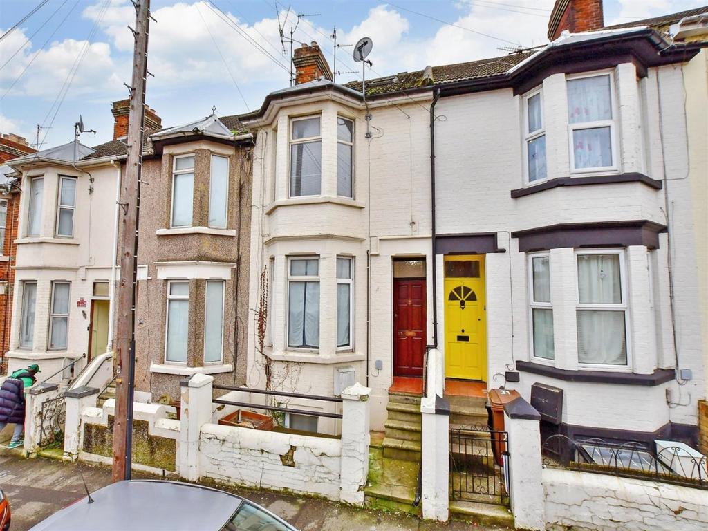Richmond Road Gillingham ME7 1 bed apartment - £950 pcm (£219 pw)