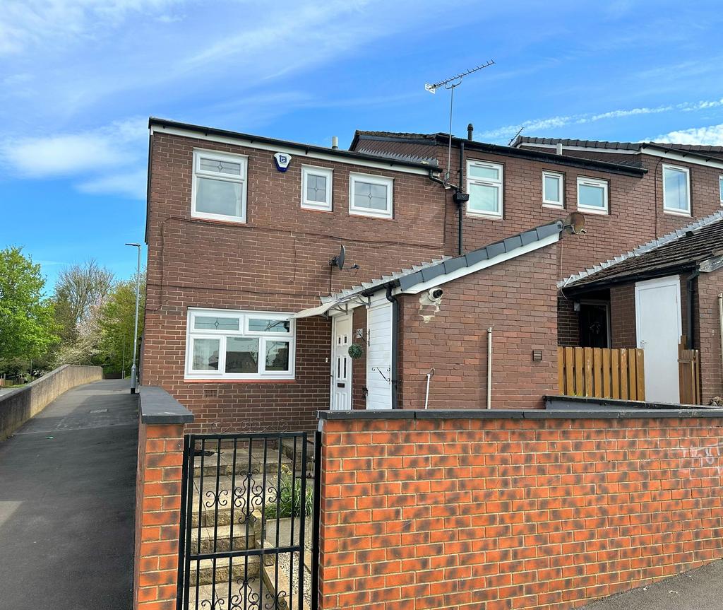 Beckhill Grove, Leeds LS7 3 bed end of terrace house - £219,950