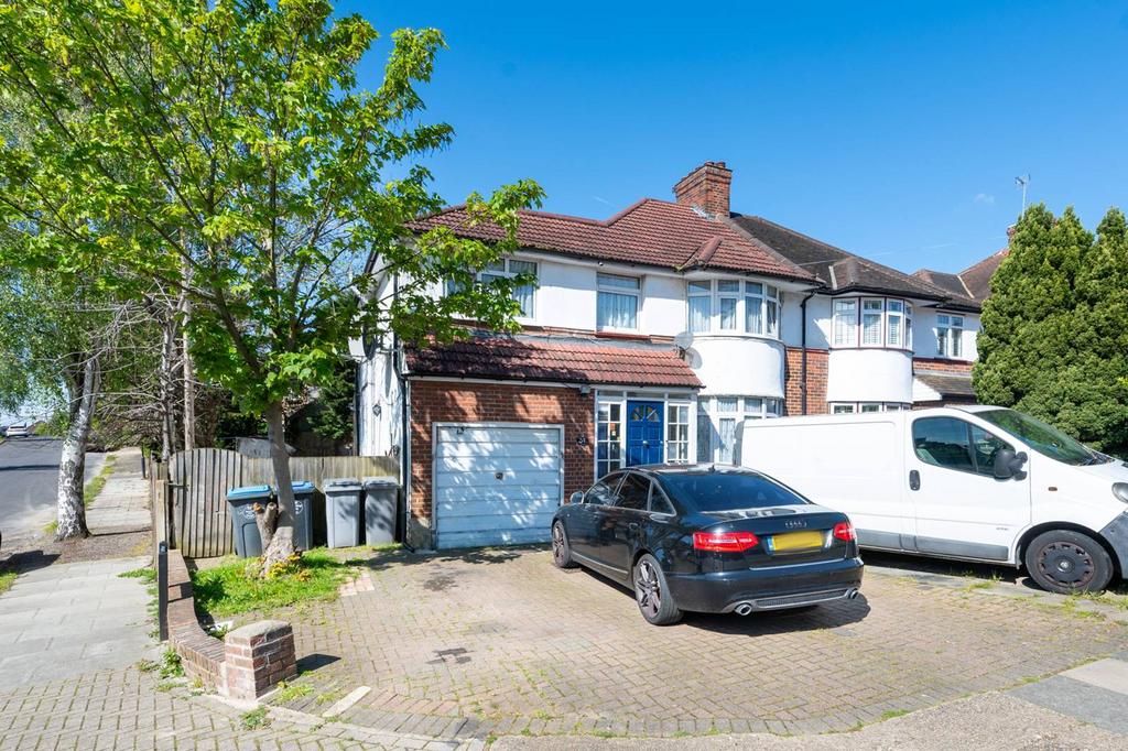 Barn Way, Wembley Park, Wembley, HA9 5 bed semi-detached house - £1,000,000