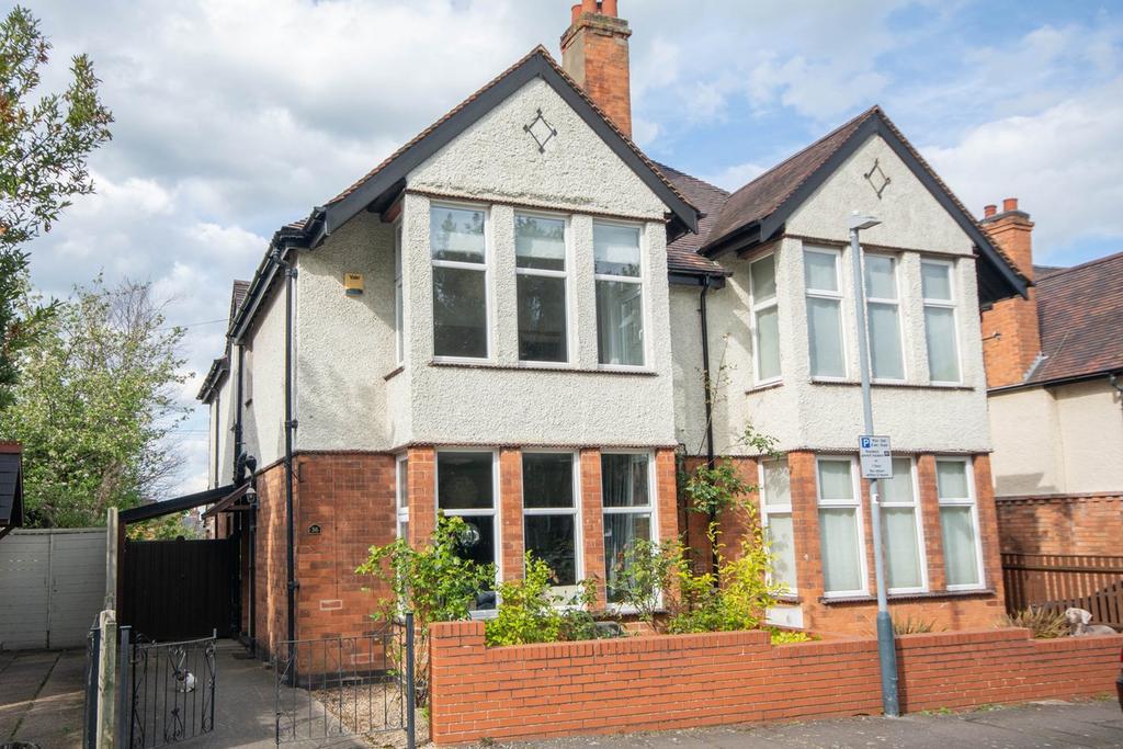 Lancaster Road, Rugby, CV21 4 bed semi-detached house for sale - £360,000