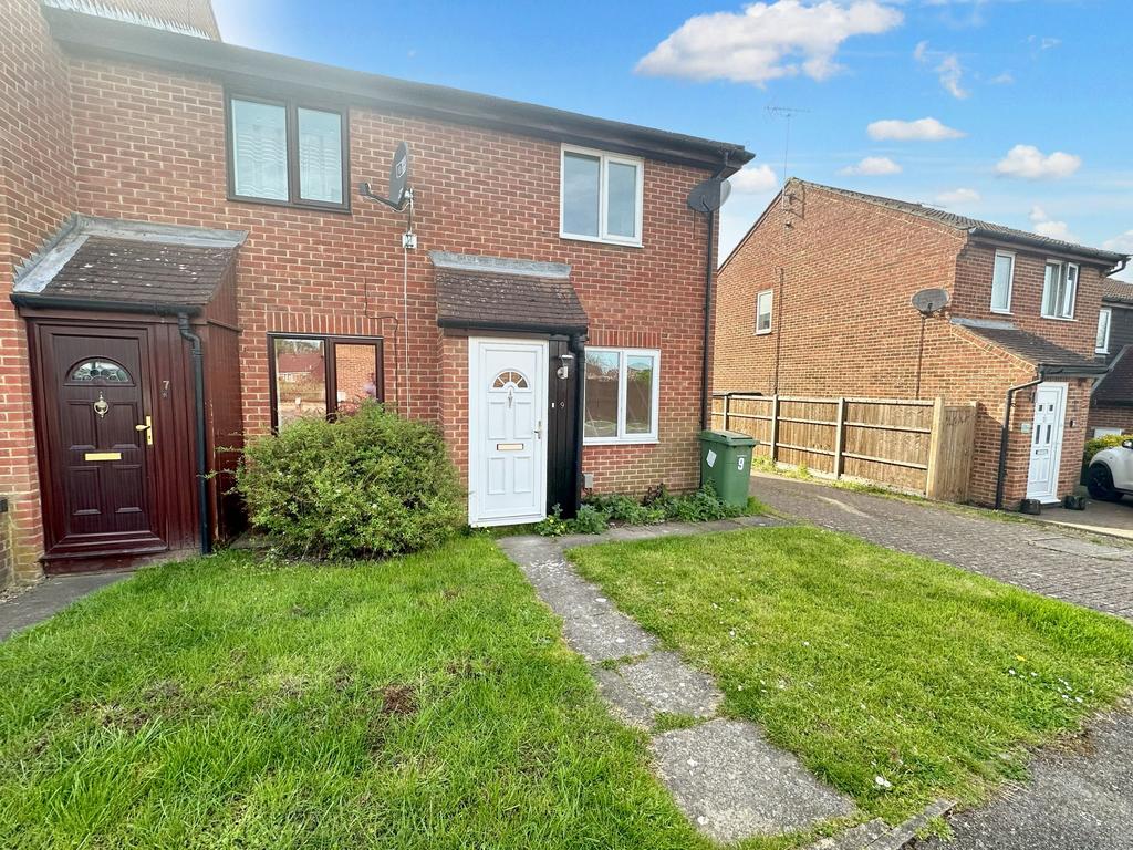 Maidstone, Maidstone ME15 2 bed end of terrace house - £1,250 pcm (£288 pw)