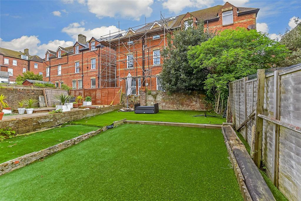 Victoria Grove, Folkestone, Kent 1 bed apartment - £150,000