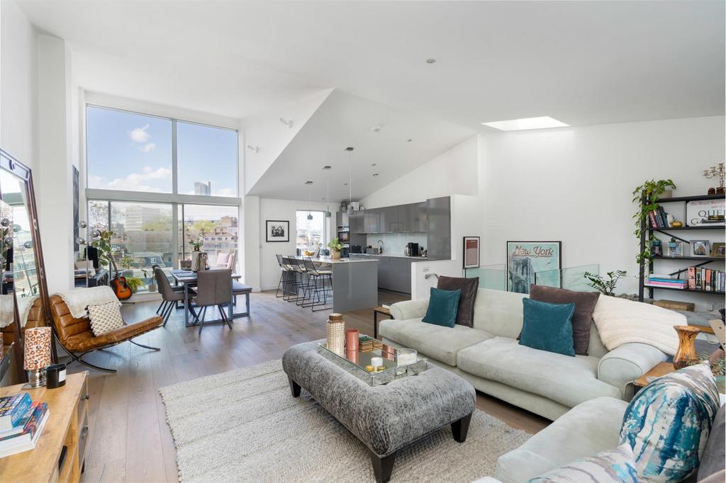 Newspaper House, London SE1 3 bed apartment - £1,500,000