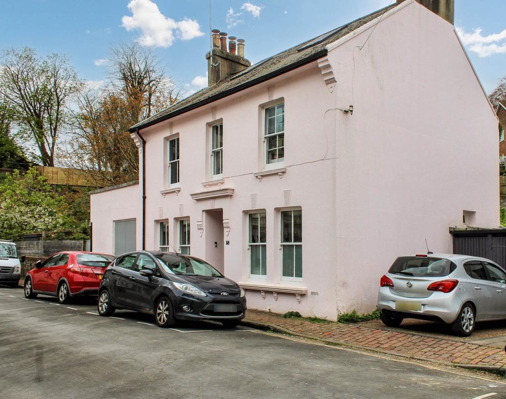 Talbot Terrace, Lewes 4 bed detached house - £975,000
