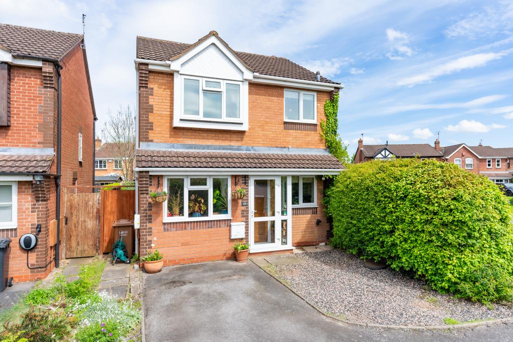 Great Meadow, Worcester WR4 3 bed detached house for sale - £300,000