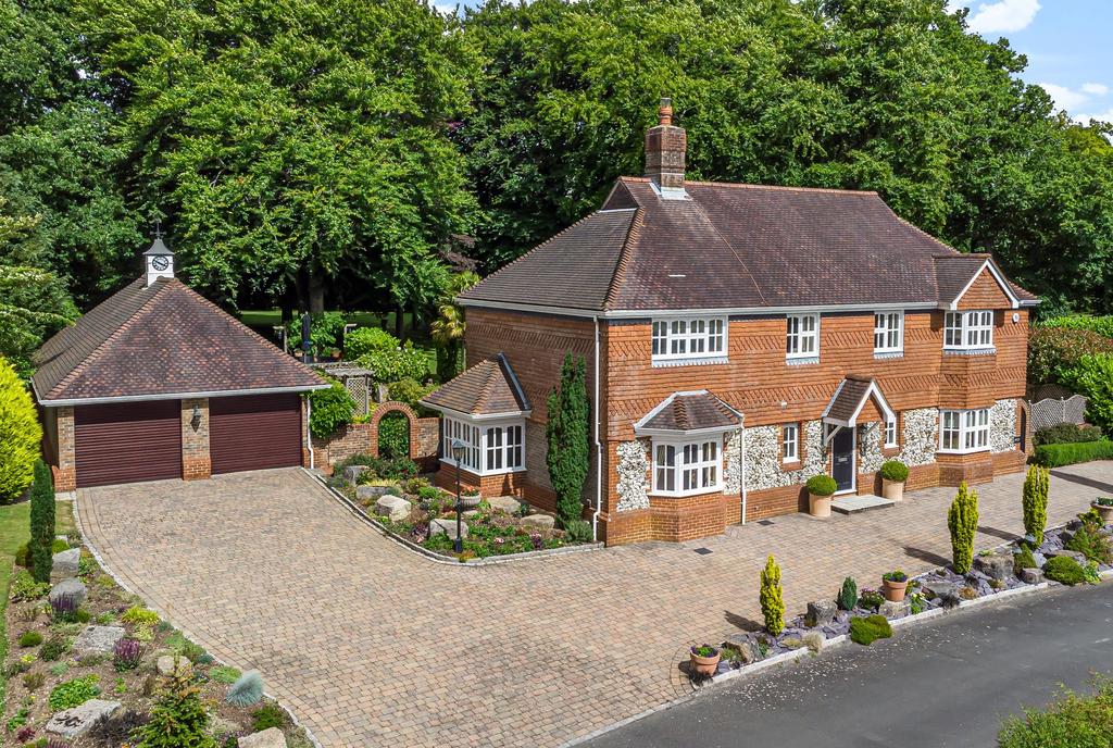 Hyden Farm Lane, East Meon, GU32 5 bed detached house - £2,000,000