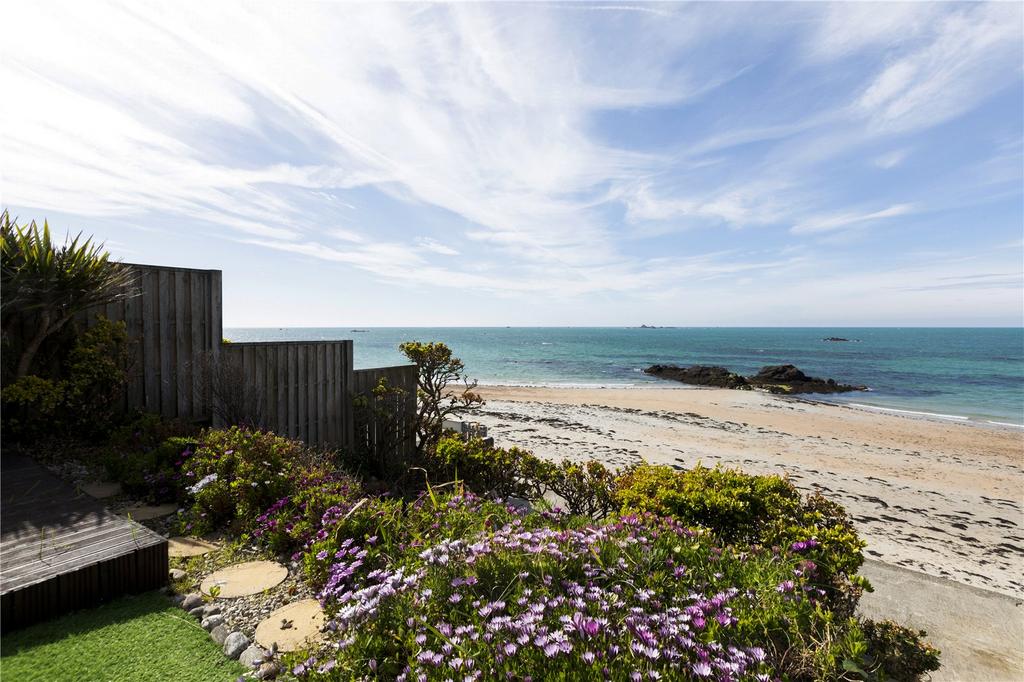 Pontac Common, St. Clement, Jersey, JE2 3 bed bungalow for sale - £ ...