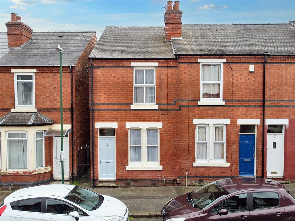 Wordsworth Road, Radford, Nottingham 2 bed end of terrace house - £127,500