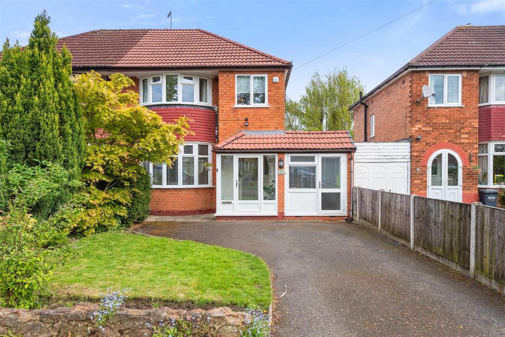 Thurlston Avenue, Solihull 3 bed semi-detached house - £360,000
