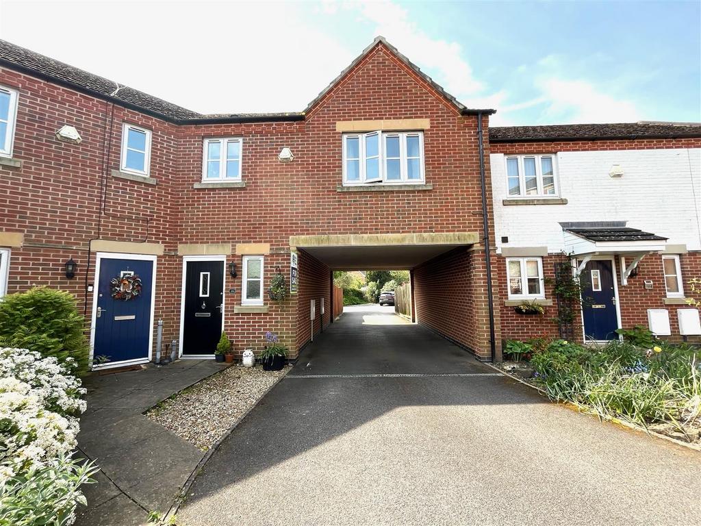 Eaton Drive, Rugeley 3 bed townhouse for sale - £185,000