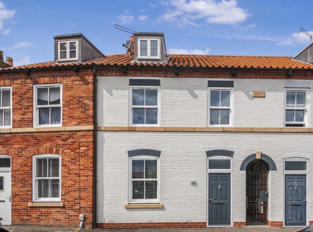 Trinity Lane, Beverley, HU17 0DY 3 bed house - £295,000
