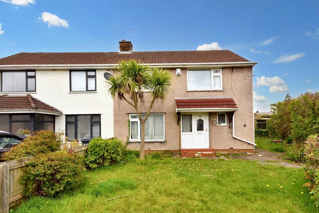 55 Sullivan Close, Penarth, CF64 3QR 3 bed semi-detached house - £315,000