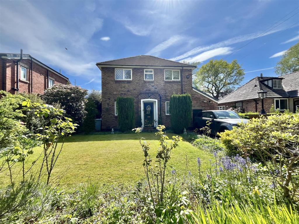 Bulkeley Road, Handforth, Wilmslow... 3 bed detached house - £614,950