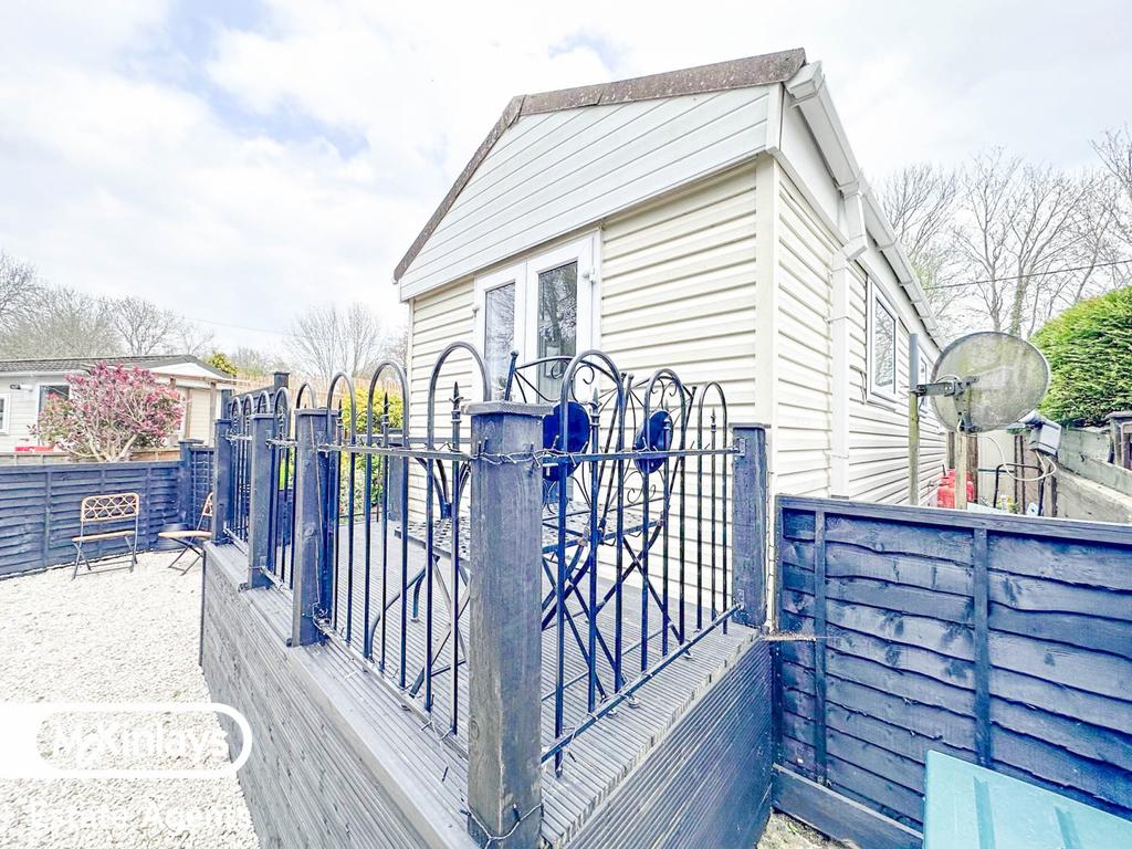 Trull, Taunton TA3 1 bed park home - £75,000
