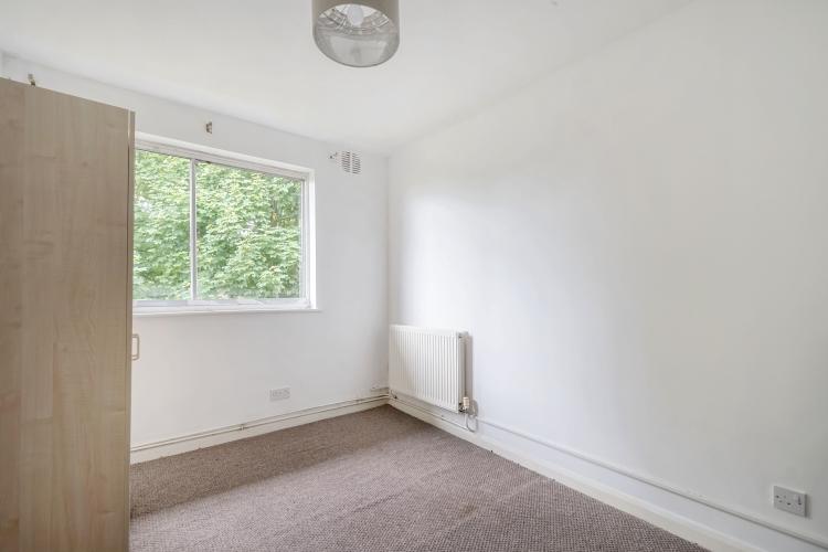 Westwood Hill London SE26 2 bed apartment - £1,500 pcm (£346 pw)