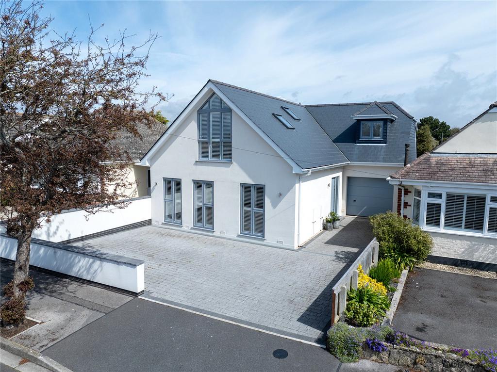 Mudeford, Christchurch BH23 4 bed detached house for sale - £950,000